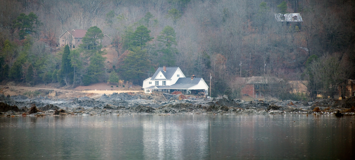 Kingston coal ash disaster still reverberates 10 years later - Southern ...